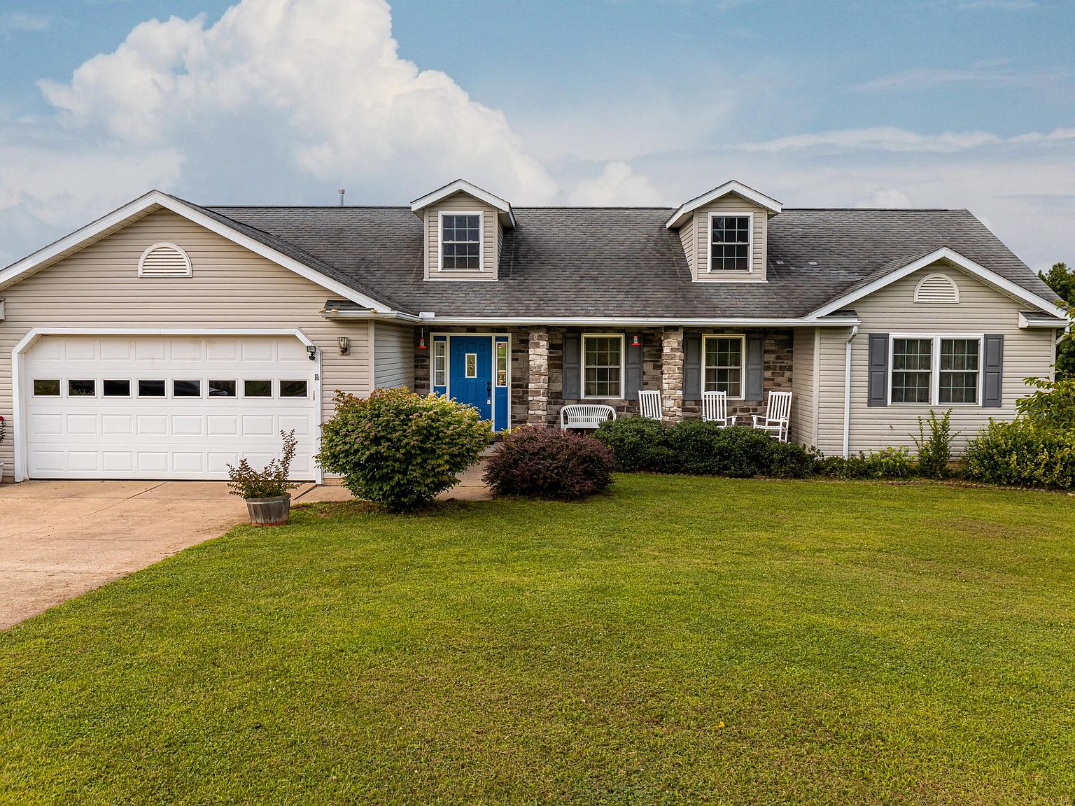14743 Fredericktown Amity Rd, Fredericktown, OH 43019 | Zillow