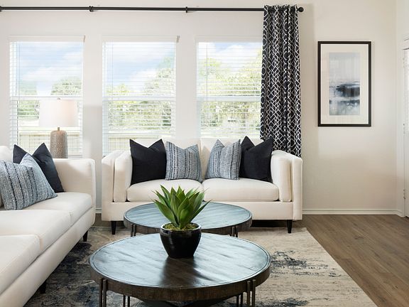 Claiborne Plan, Lively Ranch : Highlands Collection - 3 Car Garage ...