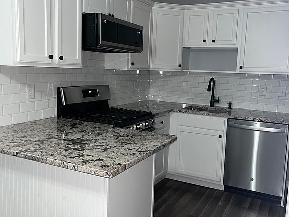 186 Ocean Ave #B, Middletown, NJ 07748 | Zillow