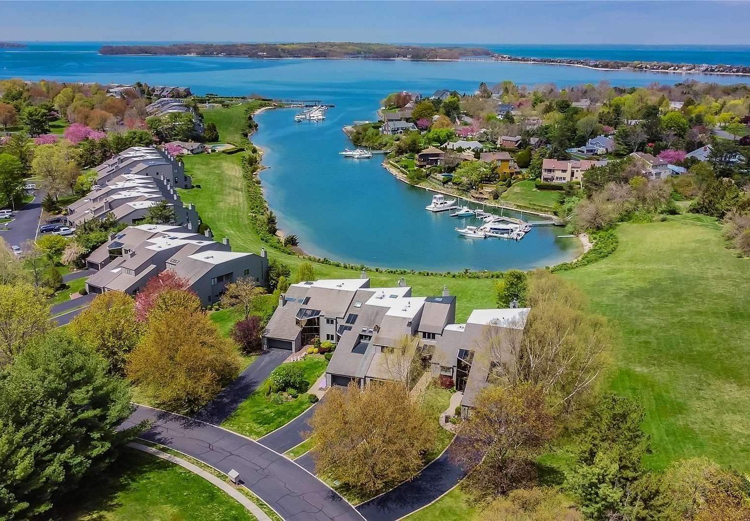 16 Harbour Point Dr, Northport, NY 11768 | Zillow