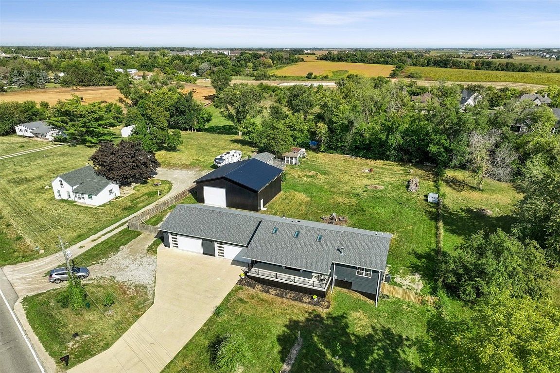 2698 E Robins Rd, Marion, IA 52302 | MLS #2306030 | Zillow