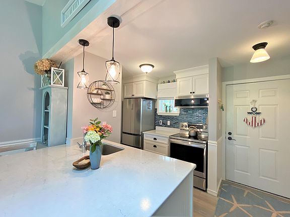 62 Fletcher Lane UNIT I, Brewster, MA 02631 | Zillow