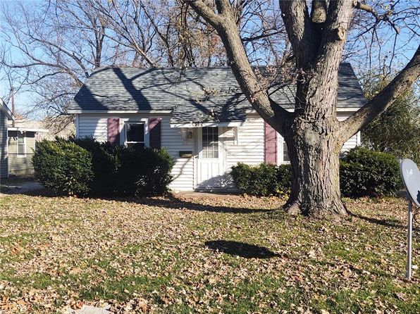 Sullivan IL Real Estate - Sullivan IL Homes For Sale | Zillow