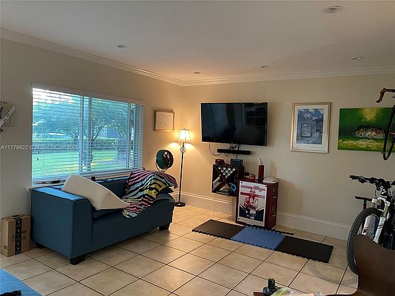5495 SW 80th St, Miami, FL 33143 | Zillow