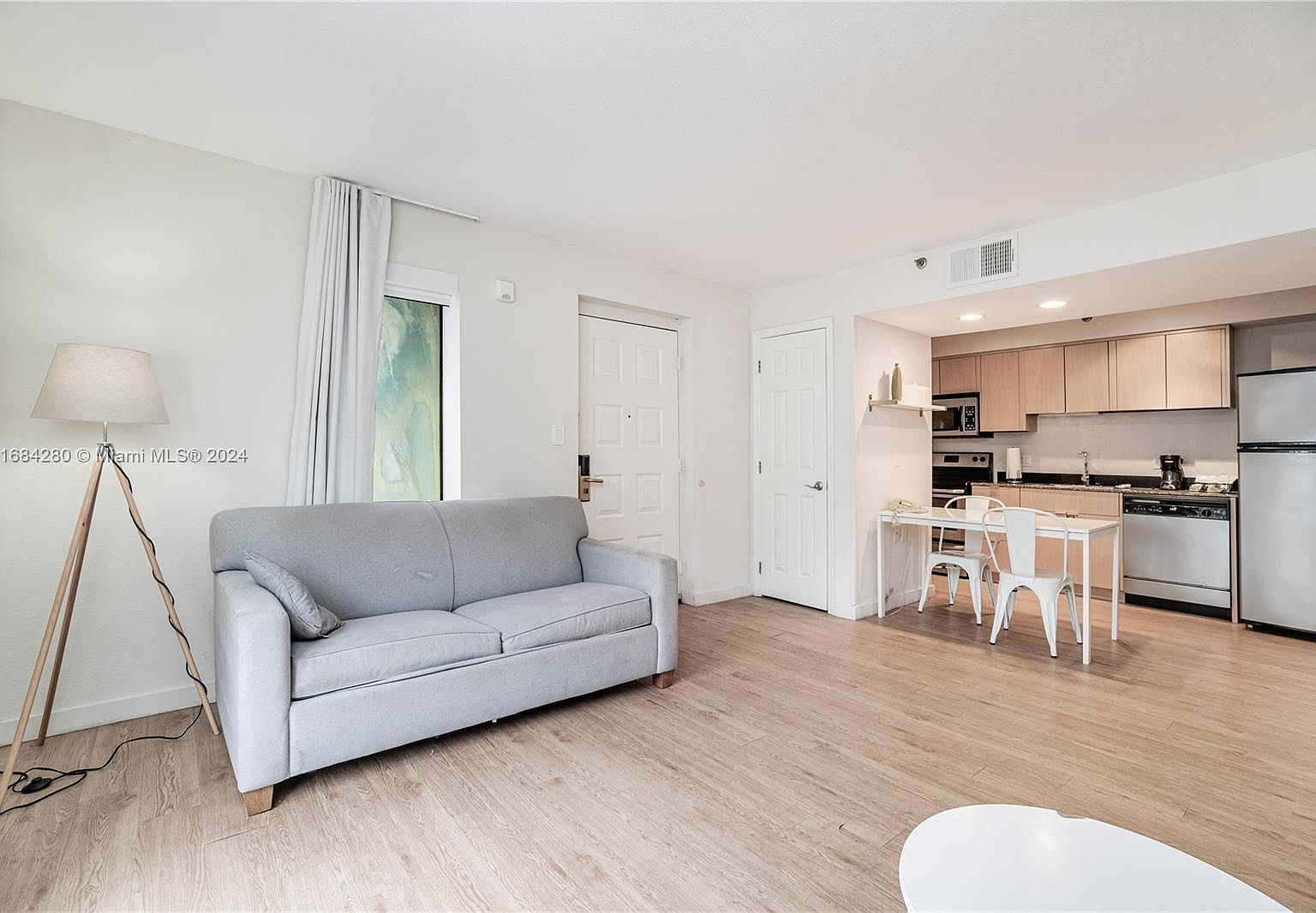 1212 NW 82nd Ave #3, Miami, FL 33126 | Zillow