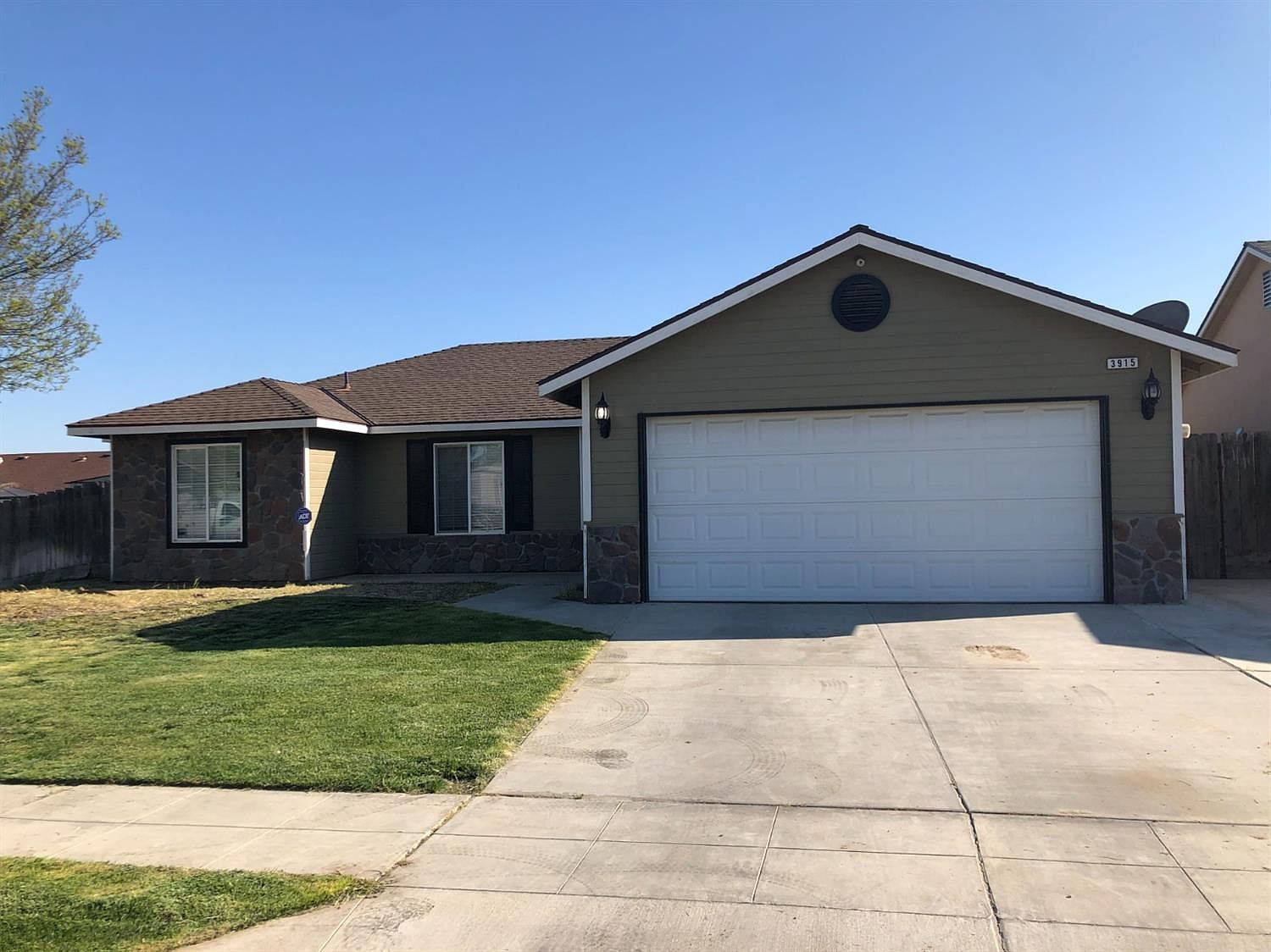 3915 W Wilda St, Riverdale, CA 93656 | Zillow