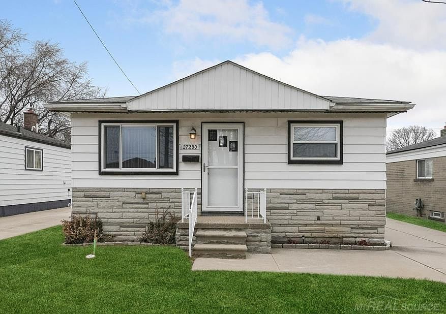 27200 Winslow Ave, Warren, MI 48092 | Zillow