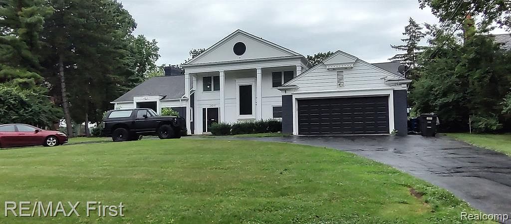 18241 Hamilton Rd, Detroit, MI 48203 | Zillow