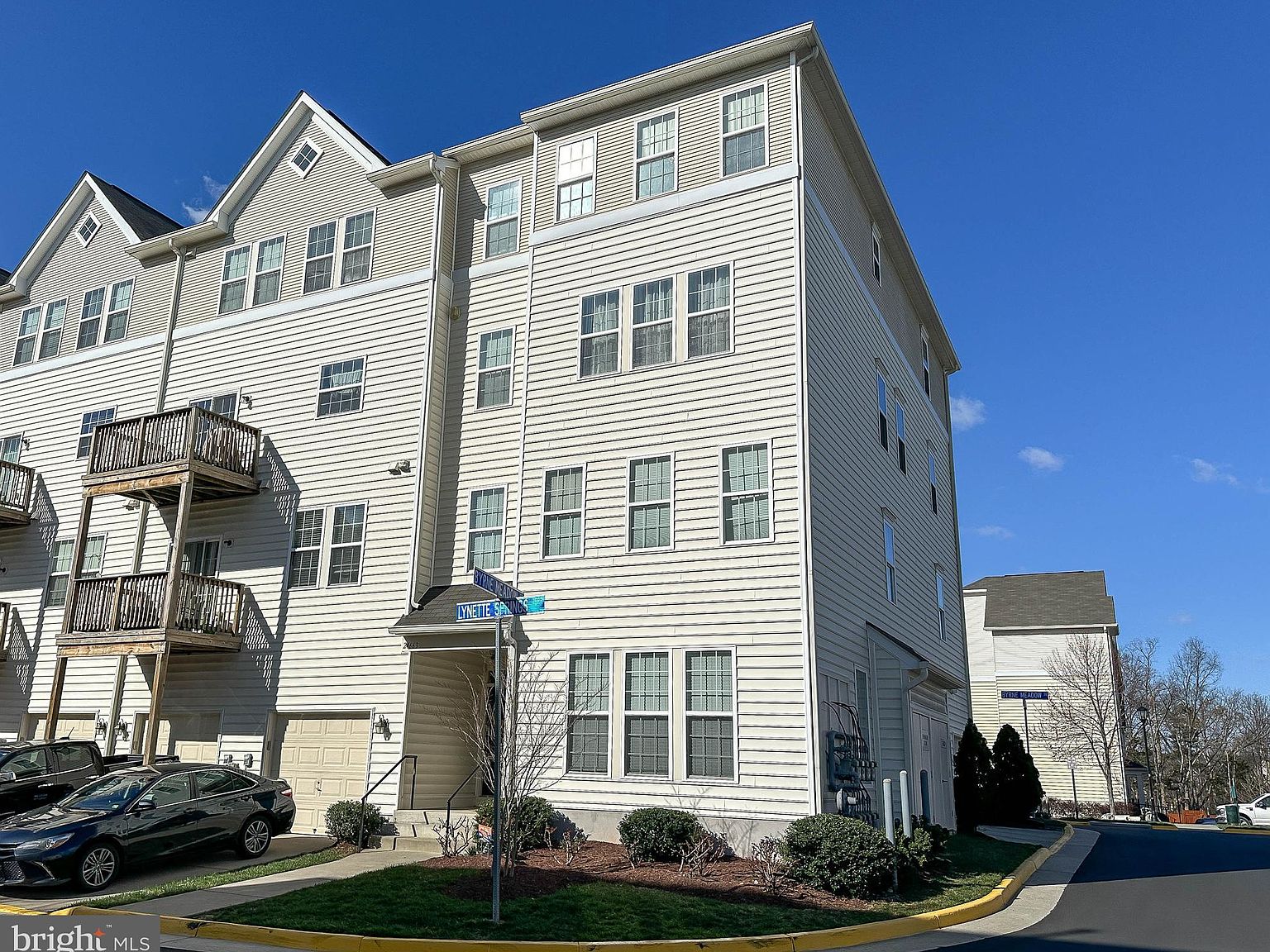 24661 Lynette Springs Ter, Aldie, VA 20105 | Zillow