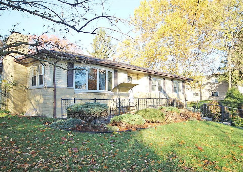 145 N Lake Shore Dr, Decatur, IL 62521 | Zillow