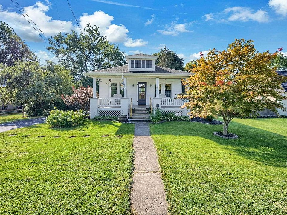 32 Overocker Rd, Poughkeepsie, NY 12603 | Zillow