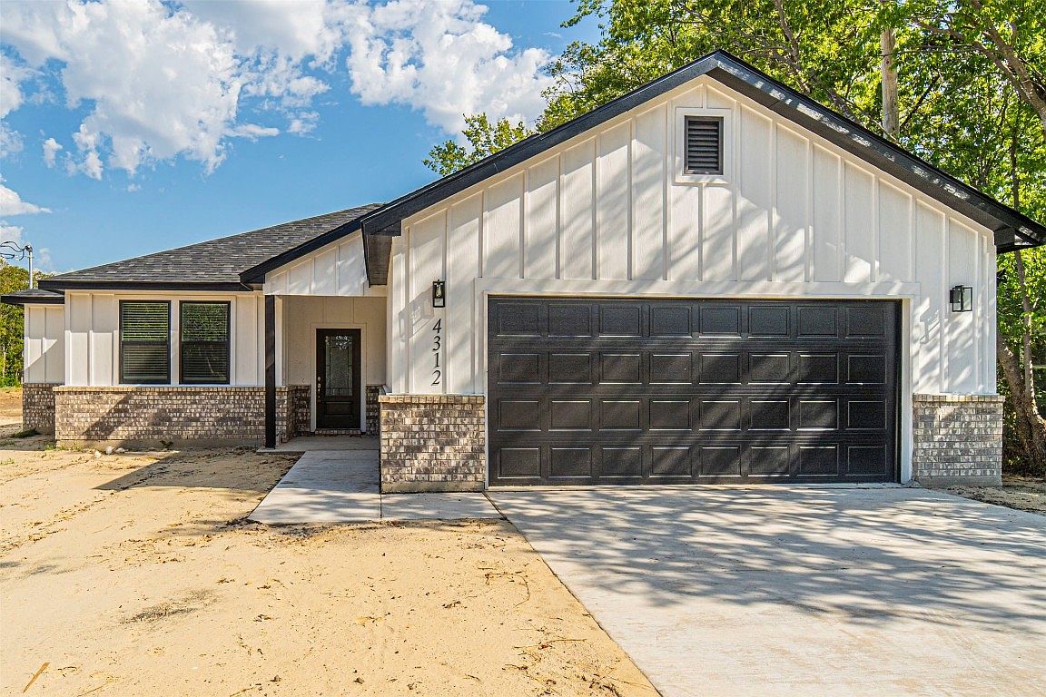 4312 Templeton St, Greenville, TX 75401 | Zillow