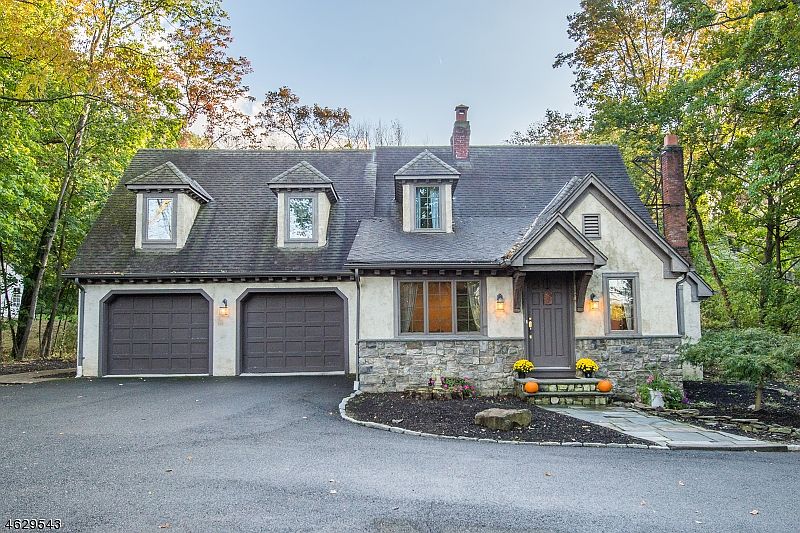 21 Hewlett Rd, Towaco, NJ 07082 | Zillow