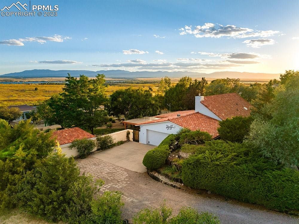 262 W Winterhaven Dr, Pueblo West, CO 81007 | Zillow