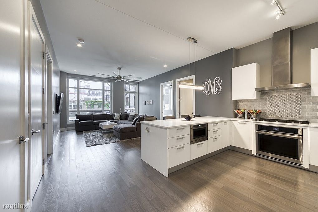 367 W Locust St Unit 602, Chicago, IL 60610 | Zillow