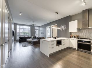 367 W Locust St #207, Chicago, IL 60610 | MLS #12138222 | Zillow