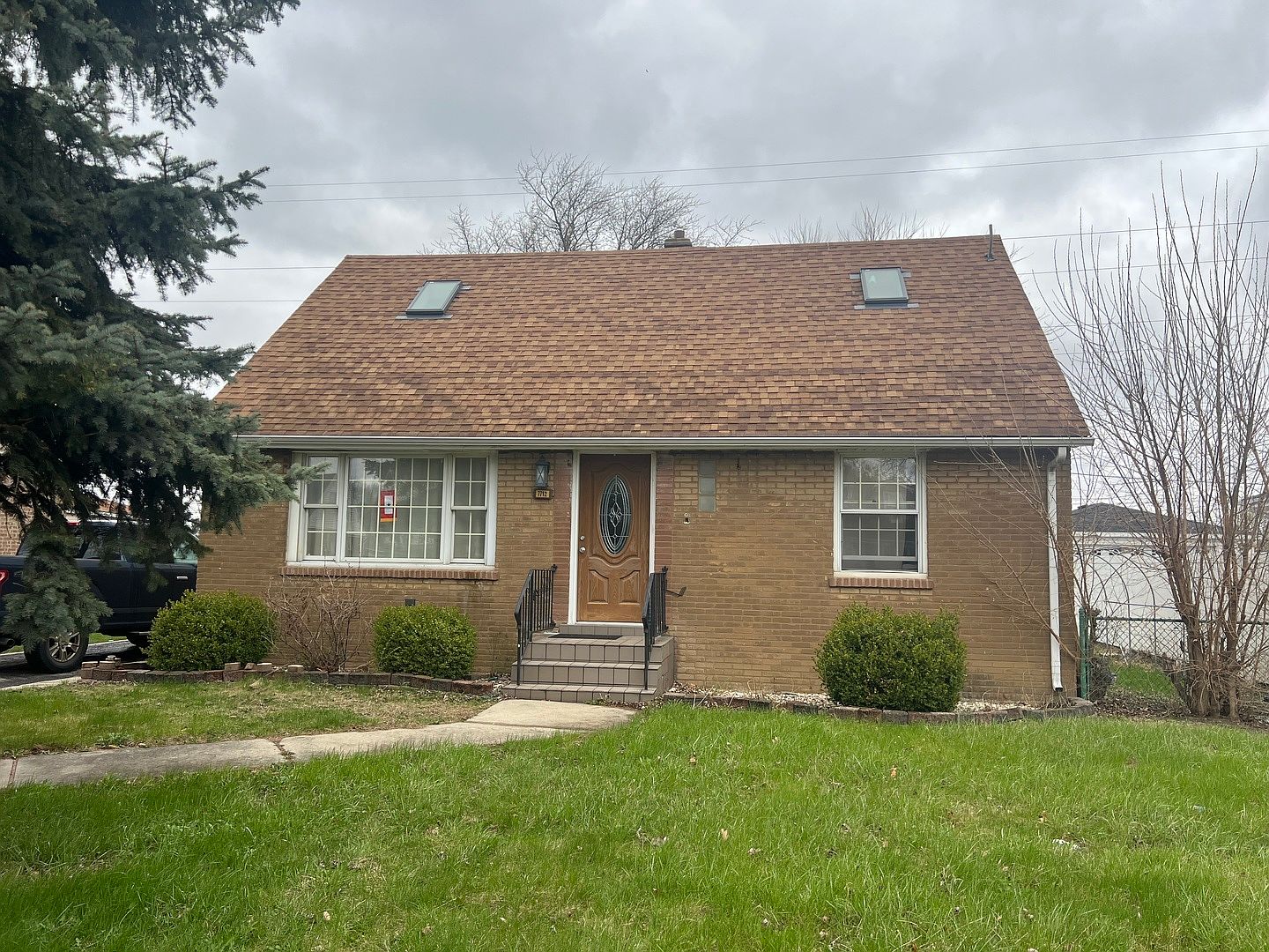 7712 Suburban Ln, Bridgeview, IL 60455 | MLS #12340747 | Zillow