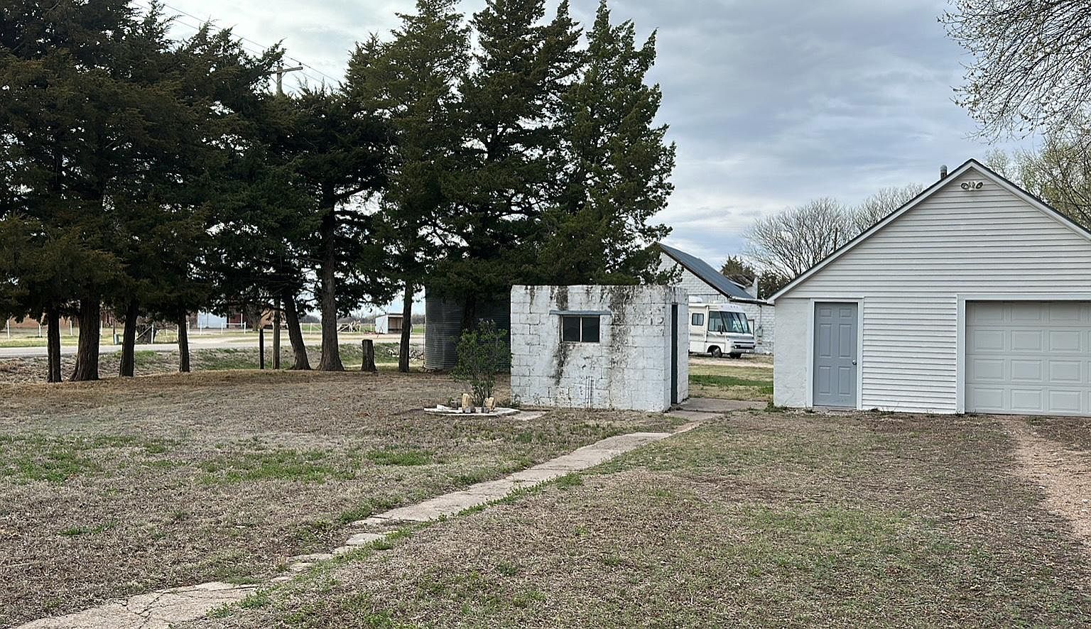 5006 3rd Ave, Albert, KS 67511 | Zillow