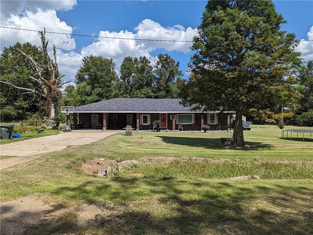 1806 14th St, Kentwood, LA 70444 | MLS #2409703 | Zillow