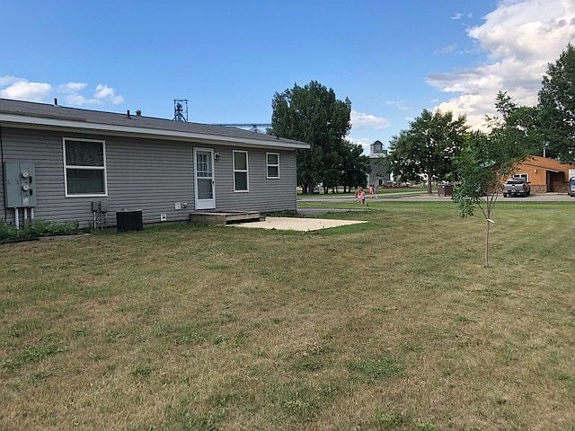 309 4th Ave, Plaza, ND 58771 | Zillow
