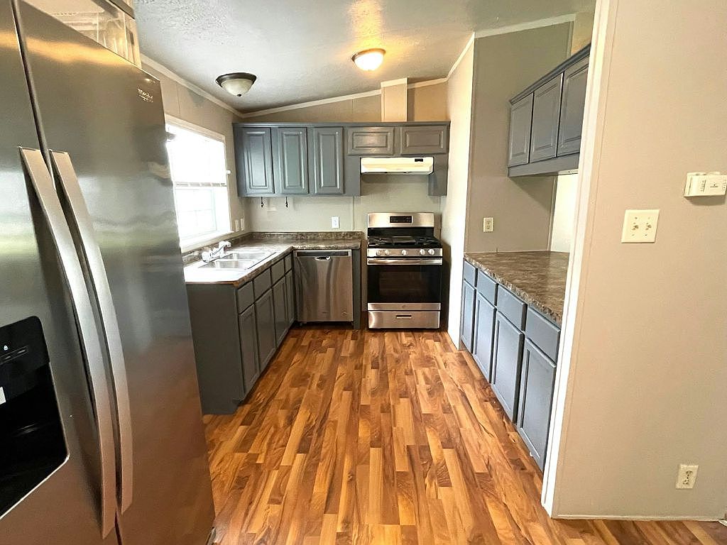 211 Zurich Dr #211, Chicago Heights, IL 60411 | Zillow