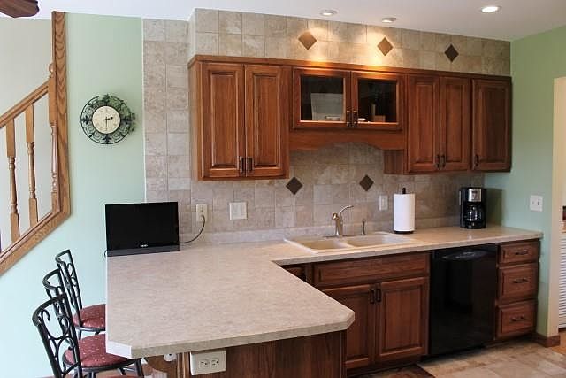 1534 Clover Valley Dr, Duluth, MN 55804 | Zillow