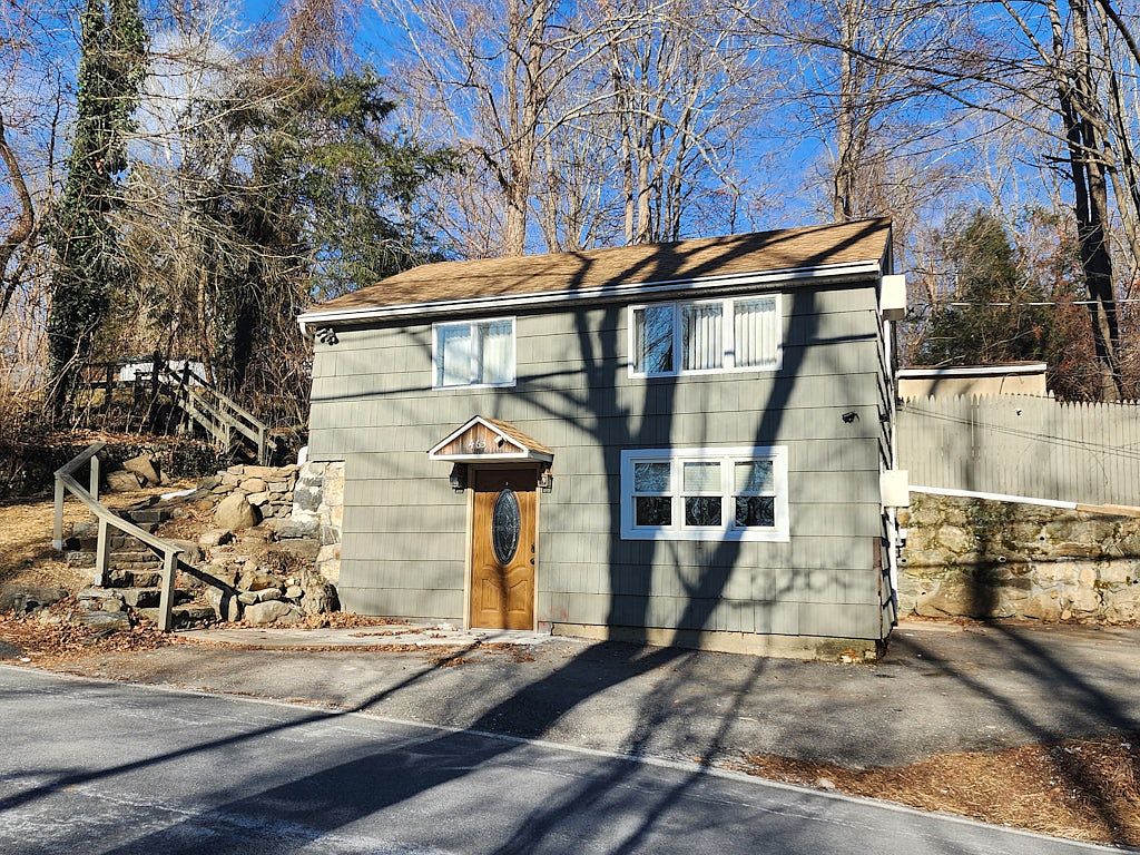 463 Tonetta Lake Rd, Brewster, NY 10509 | Zillow