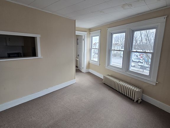 240 Warren St #2, Glens Falls, NY 12801 | Zillow