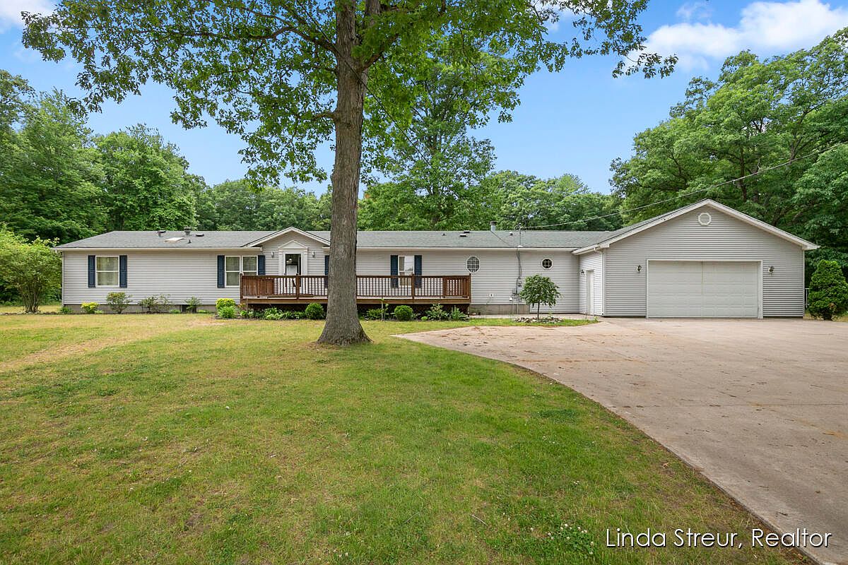 2380 54th St, Fennville, MI 49408 | Zillow