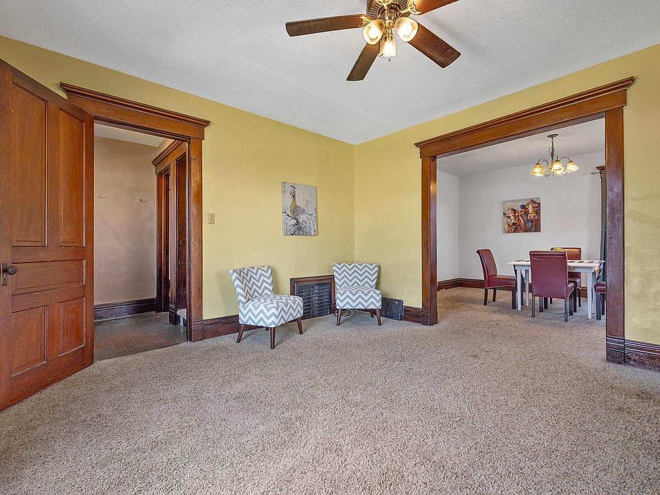 501 E Butler St, Manchester, IA 52057 | Zillow