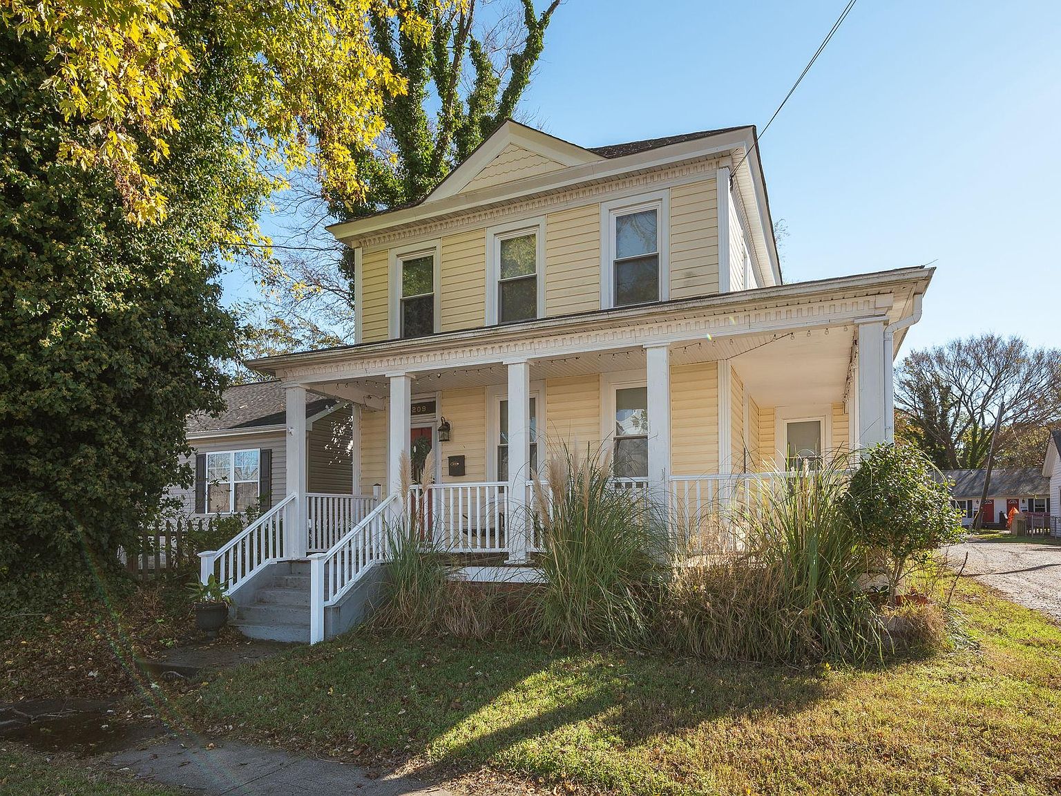 209 S Hope St, Hampton, VA 23663 | Zillow