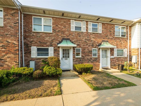 Valley Stream NY Condos & Apartments For Sale - 10 Listings | Zillow