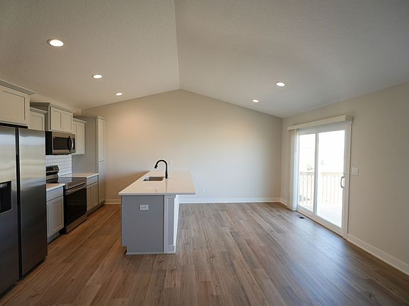 1085 Hamilton Rd, Waukee, IA 50263 | Zillow