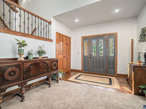 6014 Marrs Beach Ln, Madison, SD 57042 | MLS #22501734 | Zillow