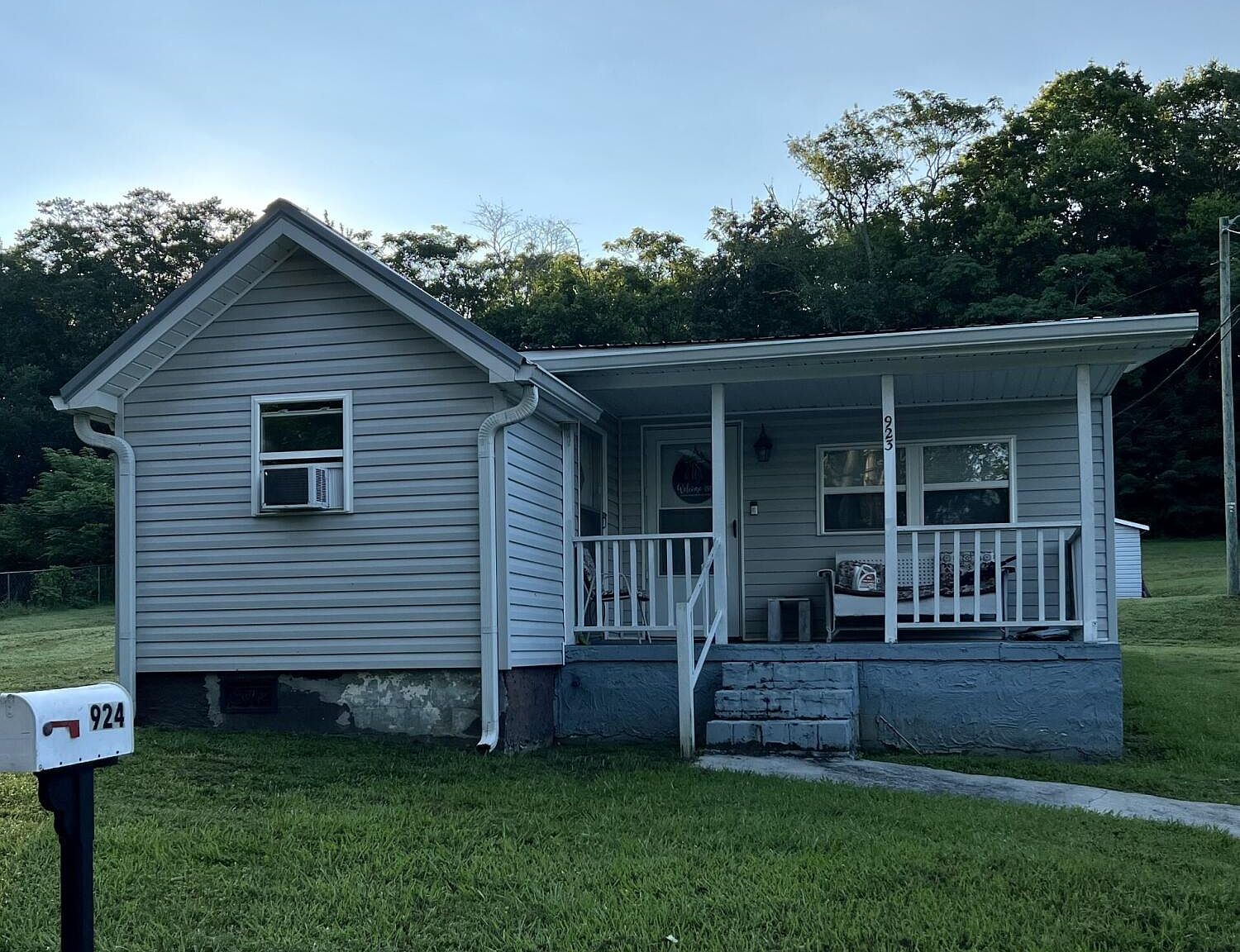 923 Lang St SE, Cleveland, TN 37311 | MLS #1378535 | Zillow