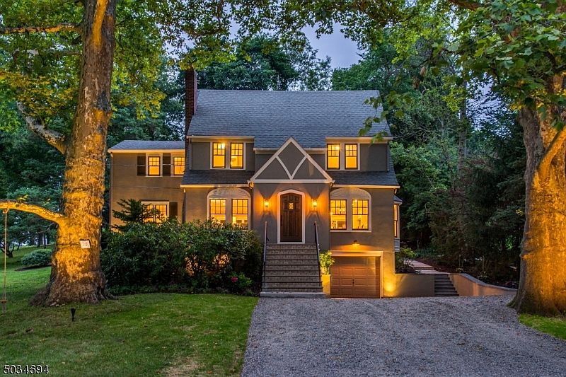 15 MIDVALE AVE, Millington, NJ 07946 | Zillow