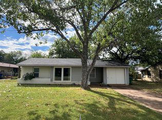 1305 Blewett St, Graham, TX 76450 | MLS #20556419 | Zillow