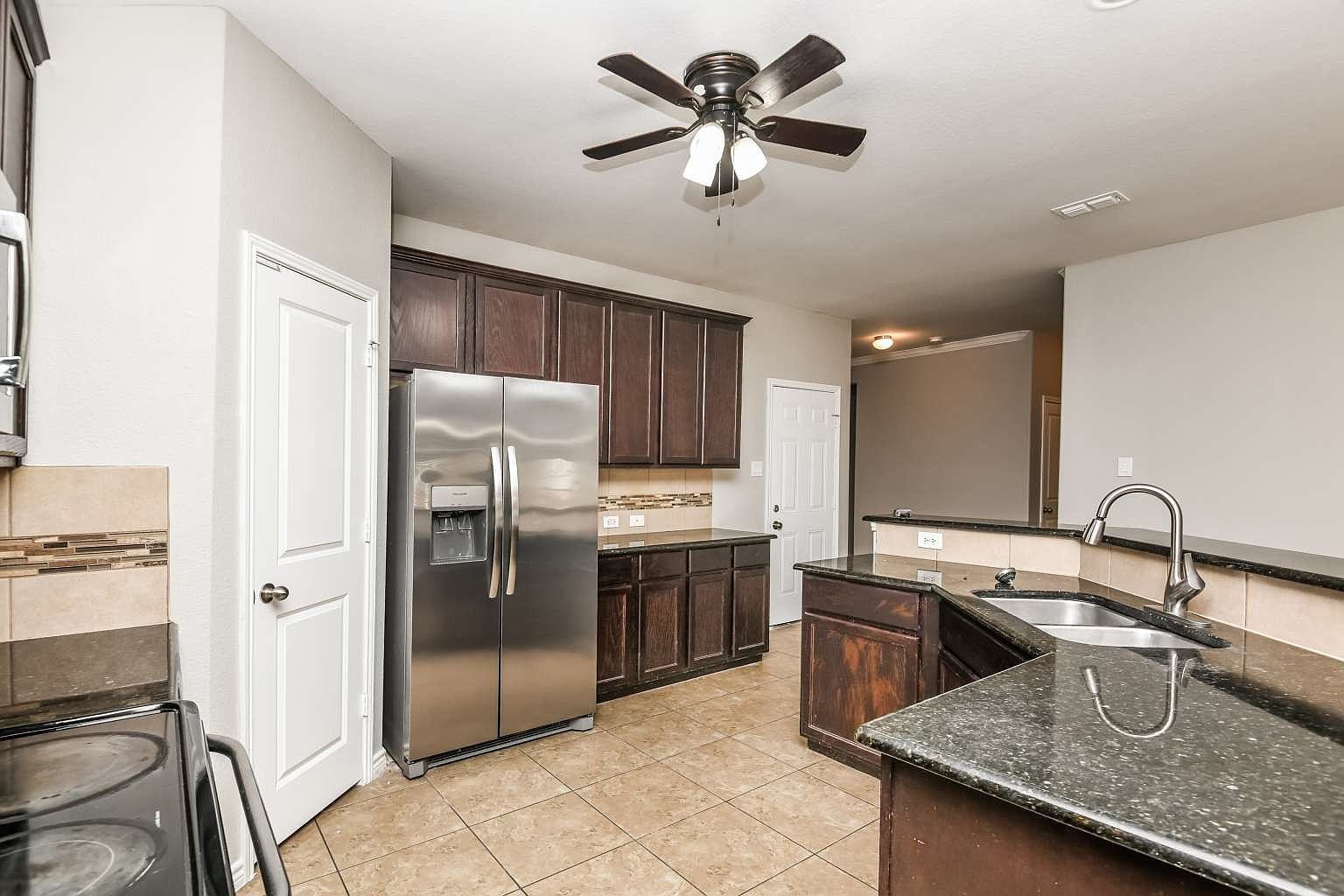 2121 Lorrie Ln, Weatherford, TX 76087 | Zillow