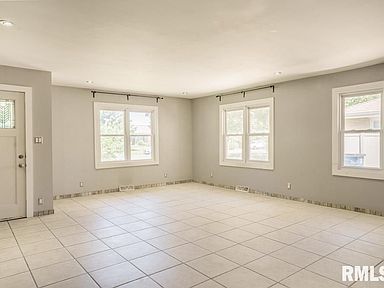 506 S Main St, Minier, IL 61759 | Zillow