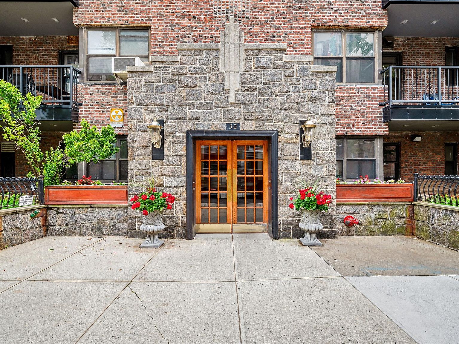 30 Clinton Place #2F, New Rochelle, NY 10801 | Zillow