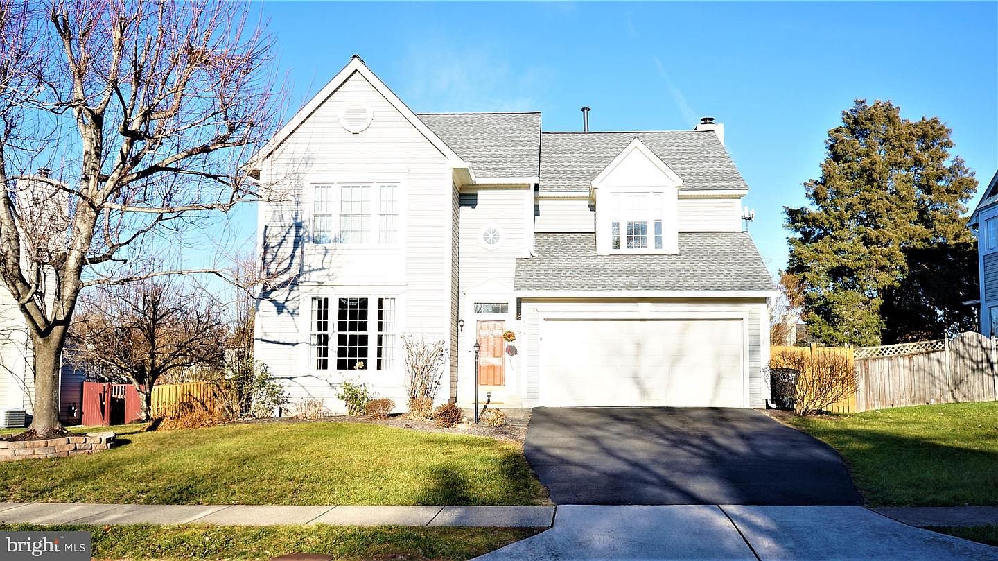 14406 Tracy Schar Ln, Centreville, VA 20121 | Zillow