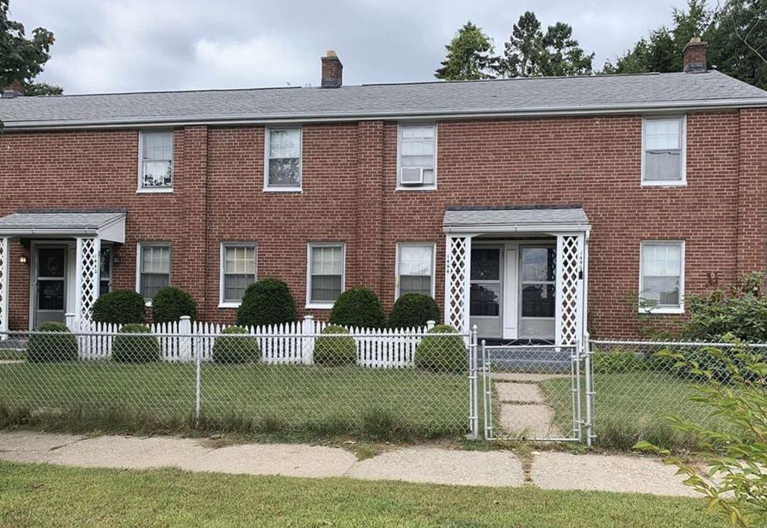 1442 Carew St #1442, Springfield, MA 01104 | Zillow