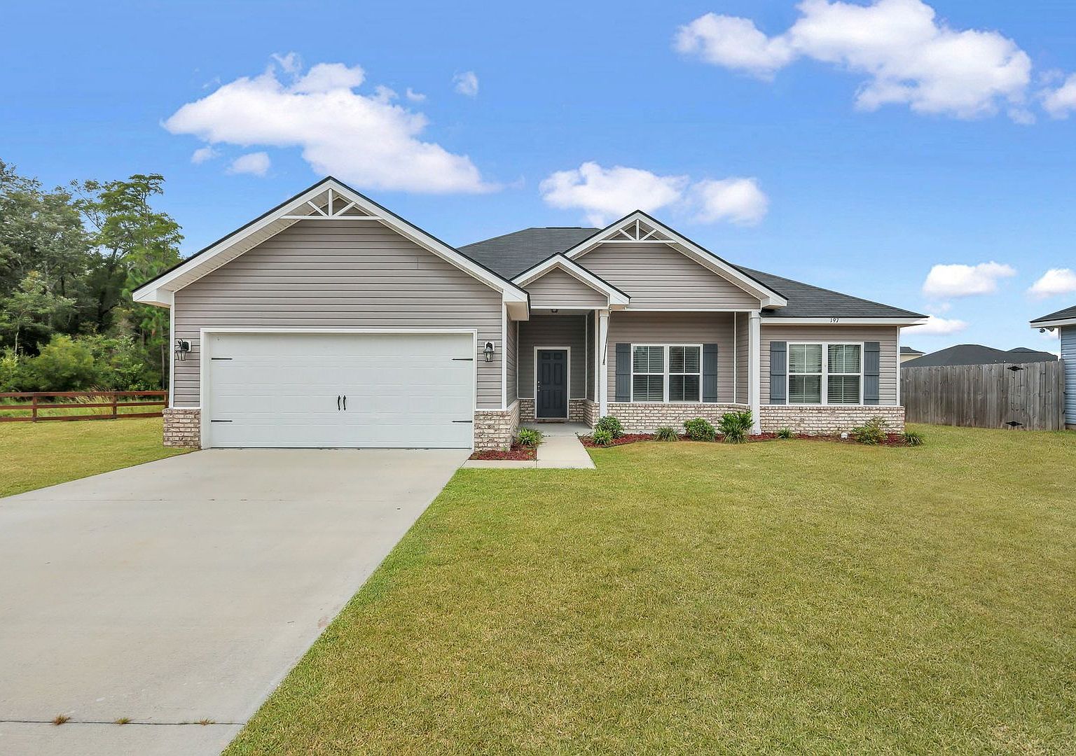 197 Farnsworth Trl, Hinesville, GA 31313 | Zillow