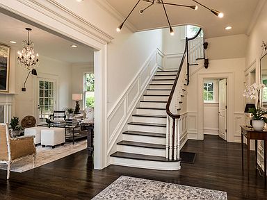 2733 Kingston Pike, Knoxville, TN 37919 | Zillow