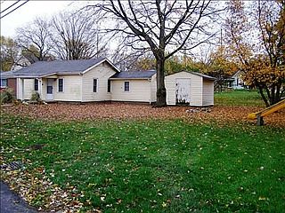 402 E Ohio St, Fortville, IN 46040 | Zillow