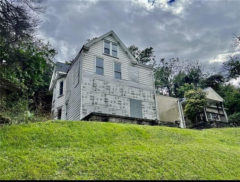 1101 Berry St, Pittsburgh, PA 15204 | MLS #1669319 | Zillow