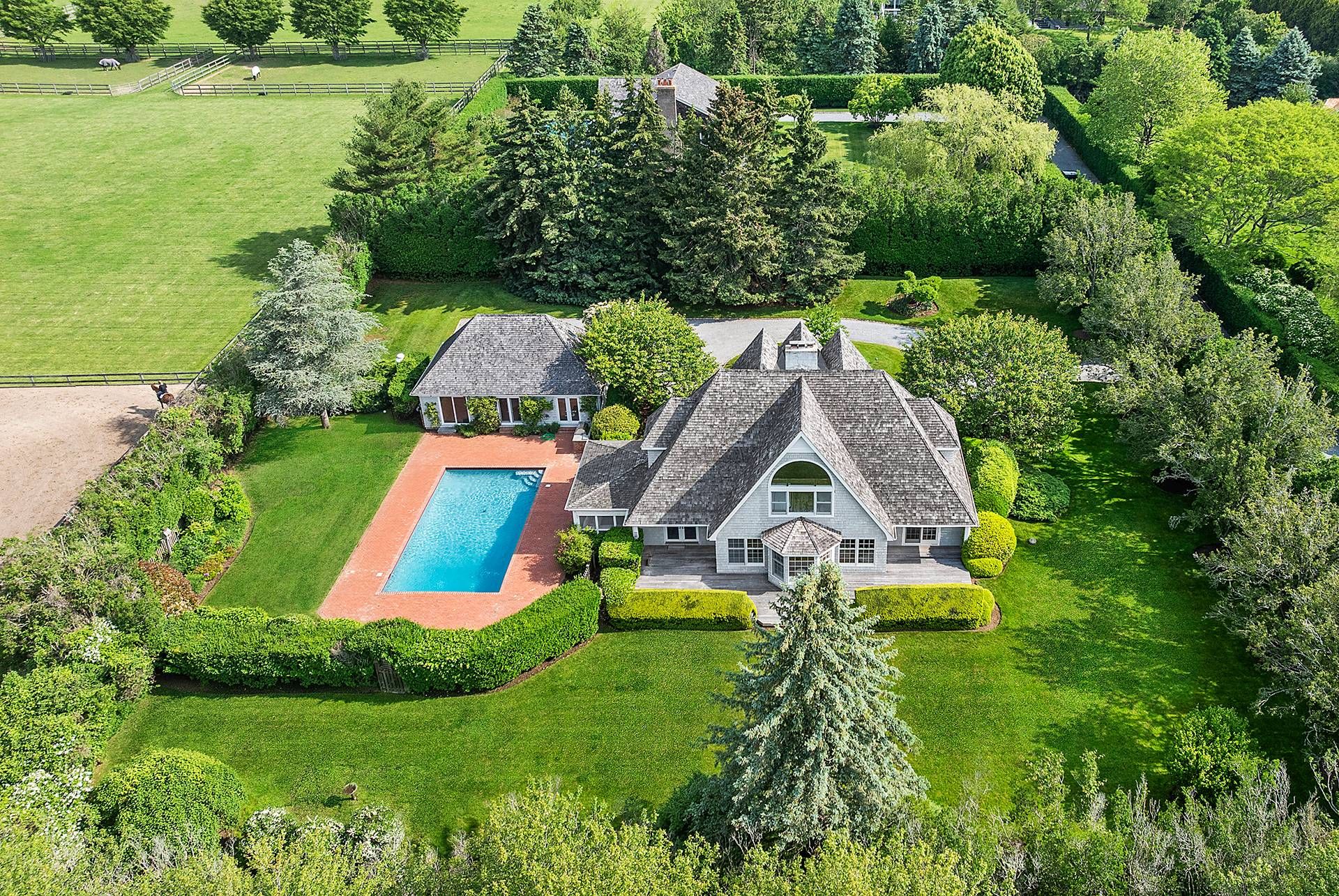 550 Pauls Ln, Bridgehampton, NY 11976 | Out East