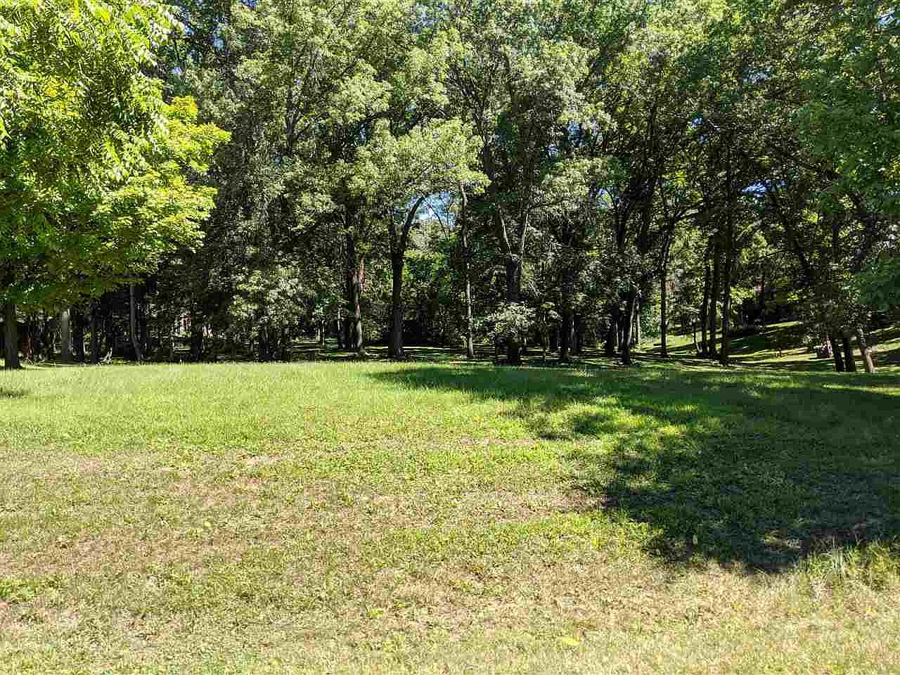 1502 Pier Dr, Davis, IL 61019 | Zillow