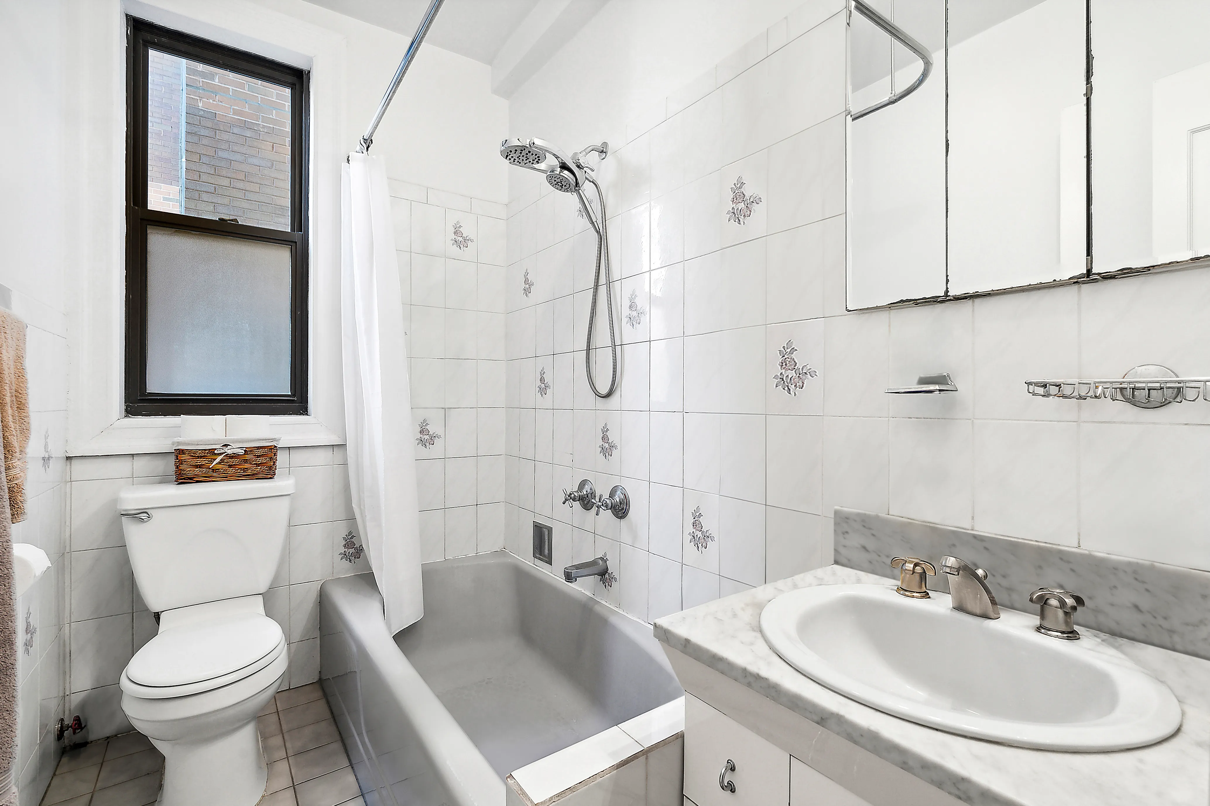 395 Riverside Drive #5F in Morningside Heights, Manhattan | StreetEasy