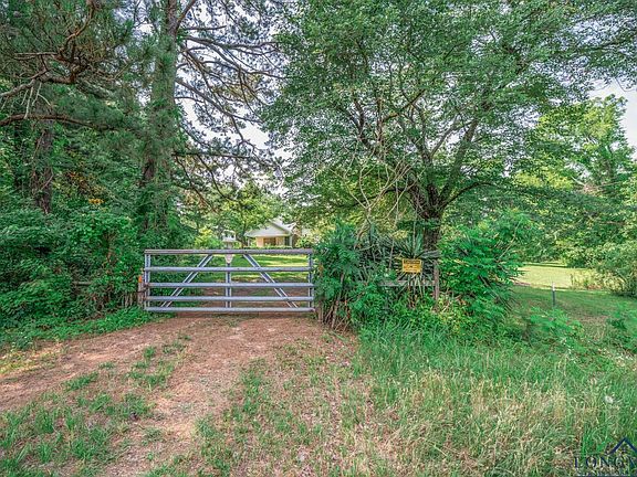 18645 State Highway 77 W, Marietta, TX 75566 | Zillow
